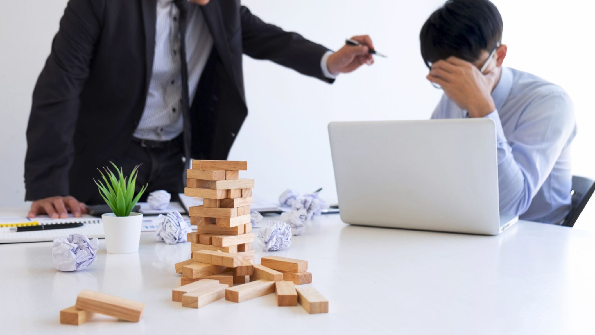 Mobbing laboral - Acoso en el trabajo : qué es y cómo detectarlo